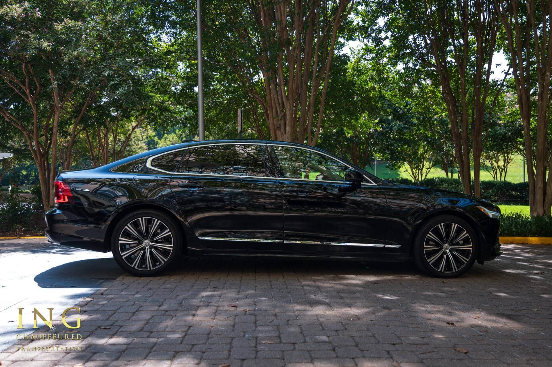 Washington DC Limo & Car Service | Chauffeured Transportation